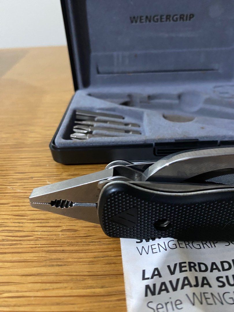 Wenger Wengergrip multitool victorinox, Sports Equipment, Hiking ...