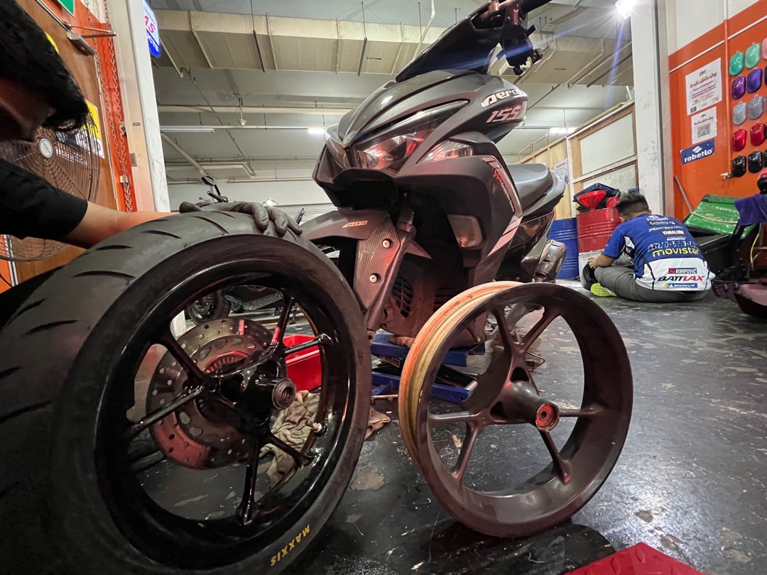 Yamaha Aerox Rim Trade In, Motorcycles, Motorcycle Accessories on Carousell