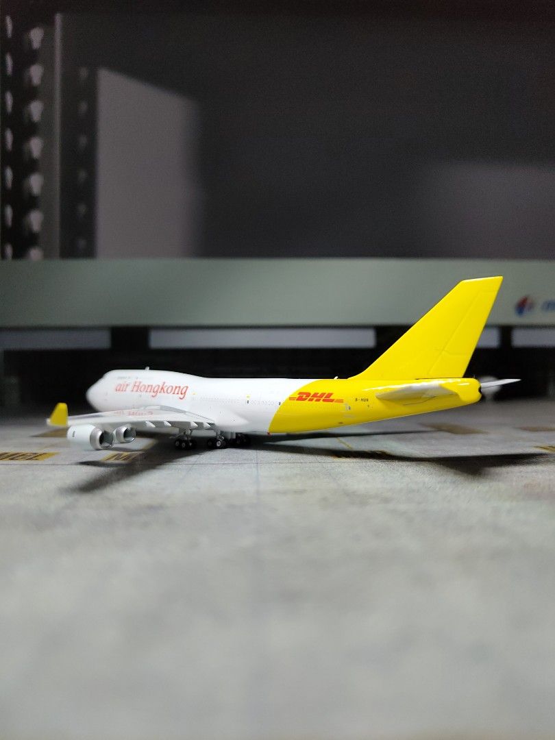 1:400 Phoenix Air Hong Kong Boeing 747-400 BCF, Hobbies & Toys ...