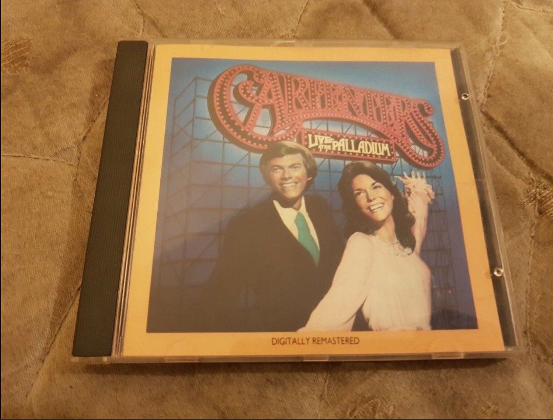 1976 Carpenters Live Concert 1st UK Pressing CD Album, Hobbies & Toys ...