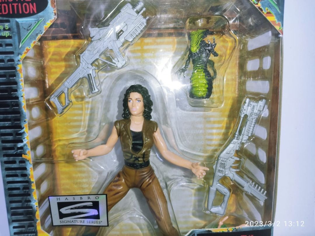 1998 ALIEN RESURRECTION RIPLEY MOVIE EDITION FIGURE KENNER HASBRO ...
