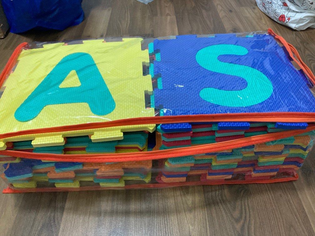 ABC sponge mats, Babies & Kids, Infant Playtime on Carousell