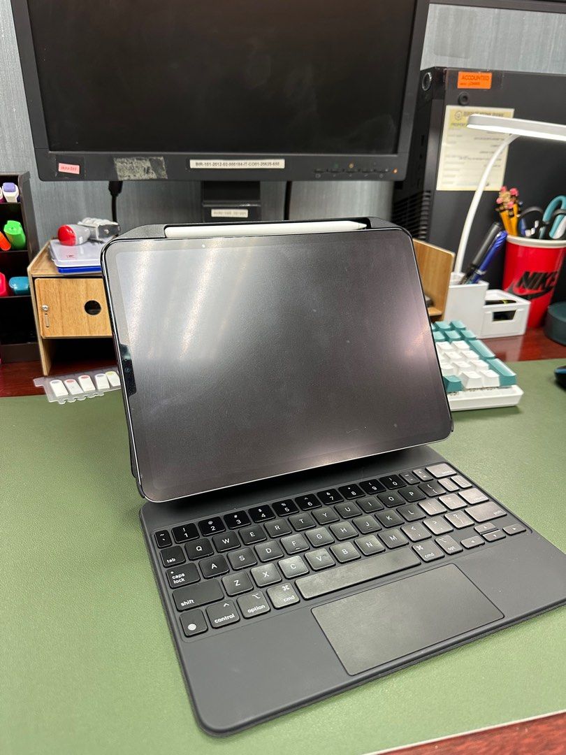 Apple Magic Keyboard 11 inch Ipad Pro 2021 and up (Black), Computers ...