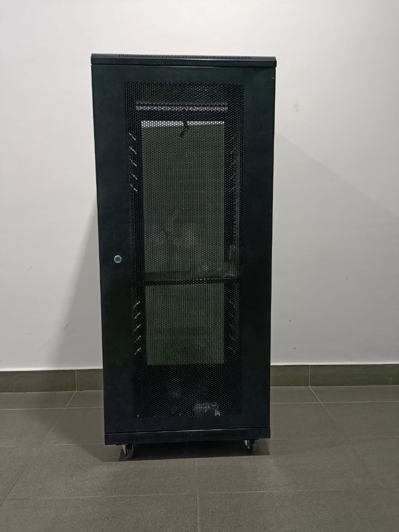 Assembled 27U rack for CCTV recorder/ data storage/network/patch panel ...