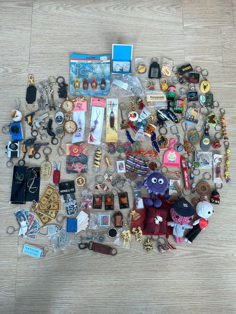 Various Assorted Vintage Key Chains, Hobbies & Toys, Memorabilia ...