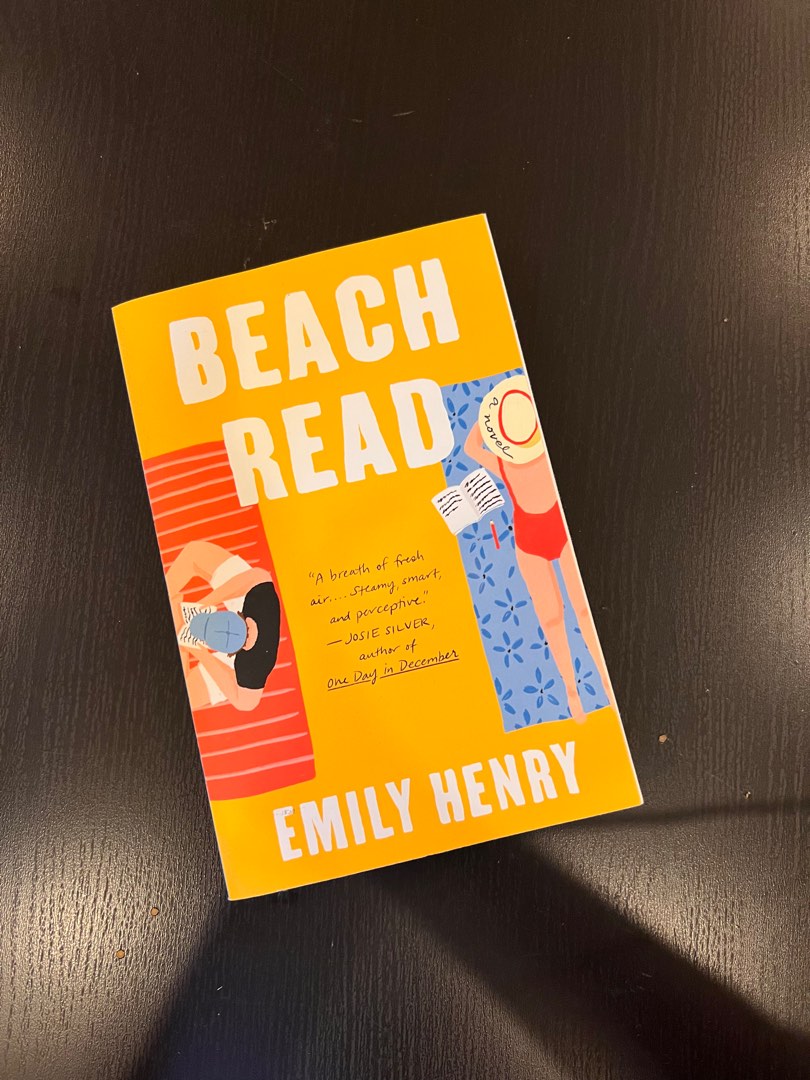 Beach Read - Emily Henry, Hobbies & Toys, Books & Magazines, Fiction ...