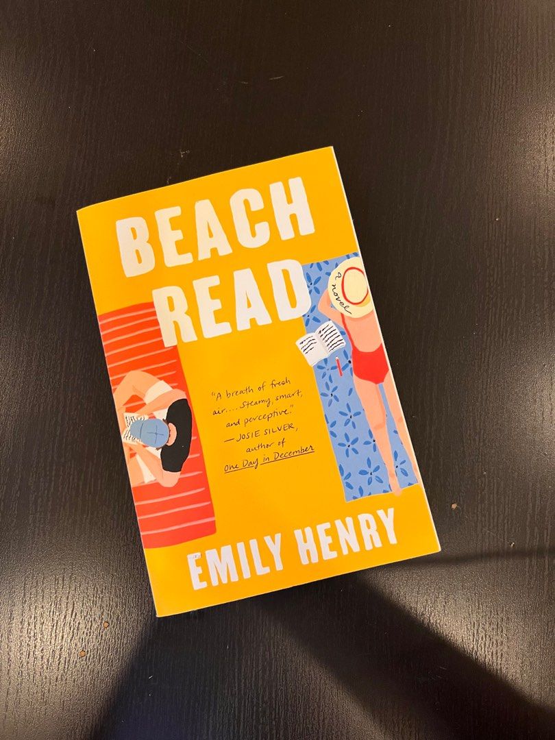 Beach Read - Emily Henry, Hobbies & Toys, Books & Magazines, Fiction ...