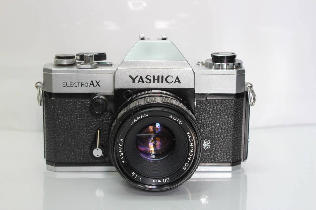 [BMC] Yashica Electro AX Silver + Yashinon-DS 50mm F1.7 M42 Mount 35mm ...