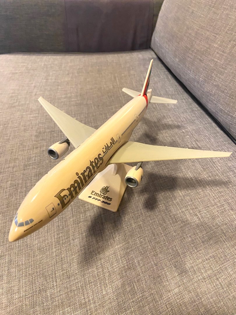 Emirates Boeing 773 Aircraft Model, Hobbies & Toys, Collectibles ...