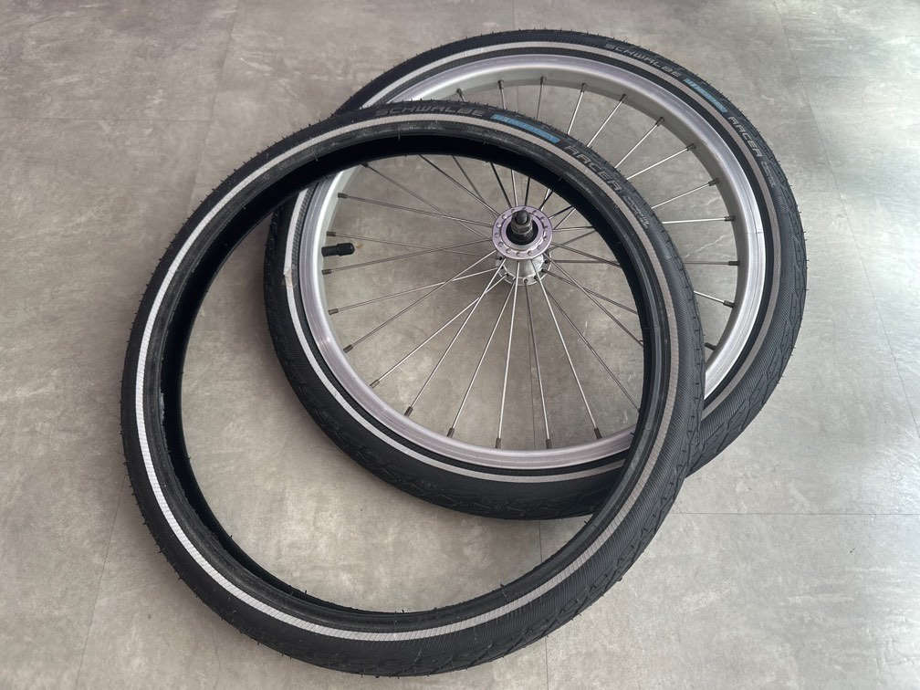 Brompton Front Wheel with Marathon Racer, Sports Equipment, Bicycles ...