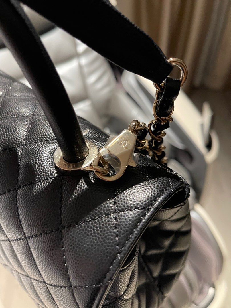 CHANEL COCO HANDLE 2022 medium , Luxury, Bags & Wallets on Carousell