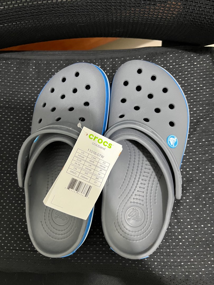 Crocs on Carousell