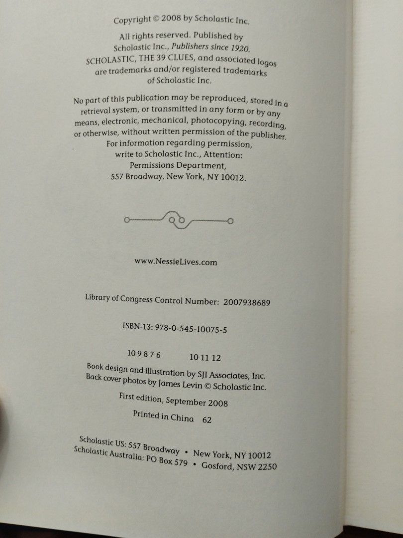 (ENG) The 39 Clues , The Maze Of Bones, Hobbies & Toys, Books ...