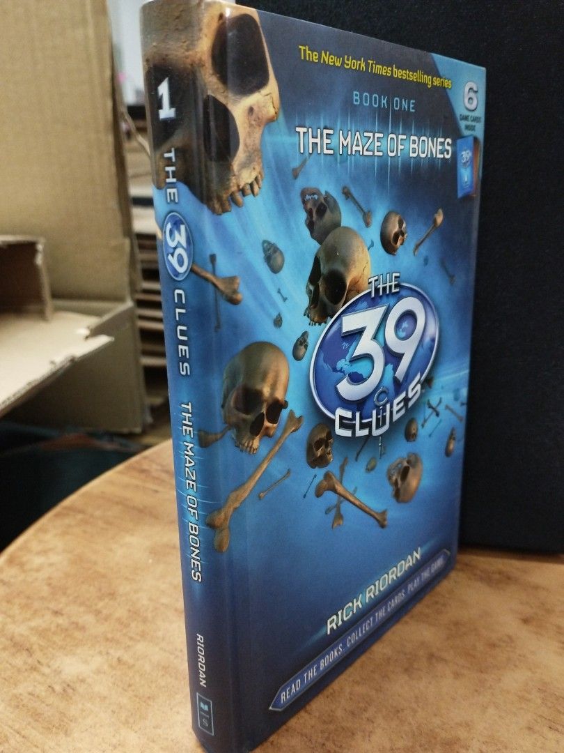 (ENG) The 39 Clues , The Maze Of Bones, Hobbies & Toys, Books ...