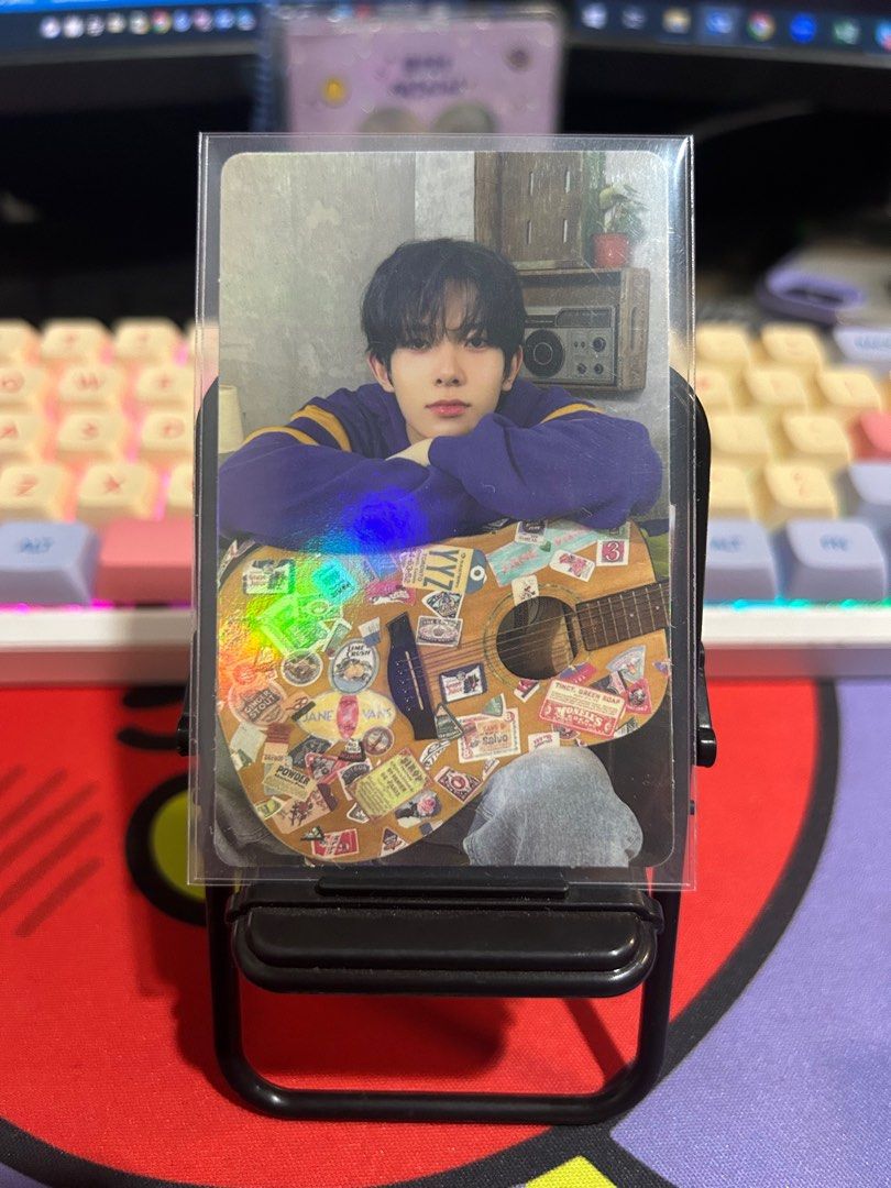 Enhypen Heeseung Guitar PC on Carousell