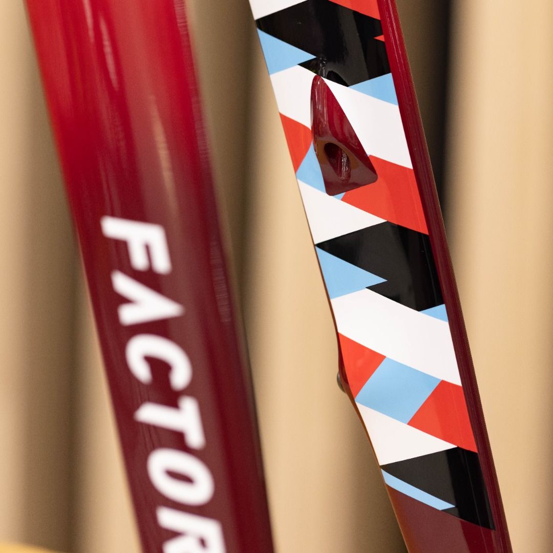FACTOR OSTRO VAM CANADIAN RED FRAMESET 2023, Sports Equipment, Bicycles ...