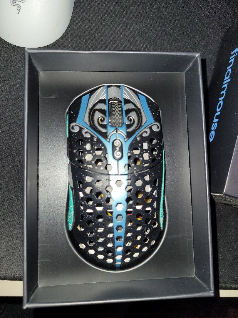 Finalmouse Starlight-12 Phantom Small, Computers & Tech, Parts ...