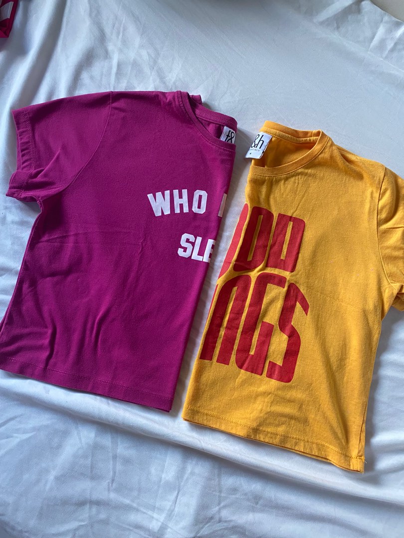 Folded & hung crop top, Women's Fashion, Tops, Shirts on Carousell