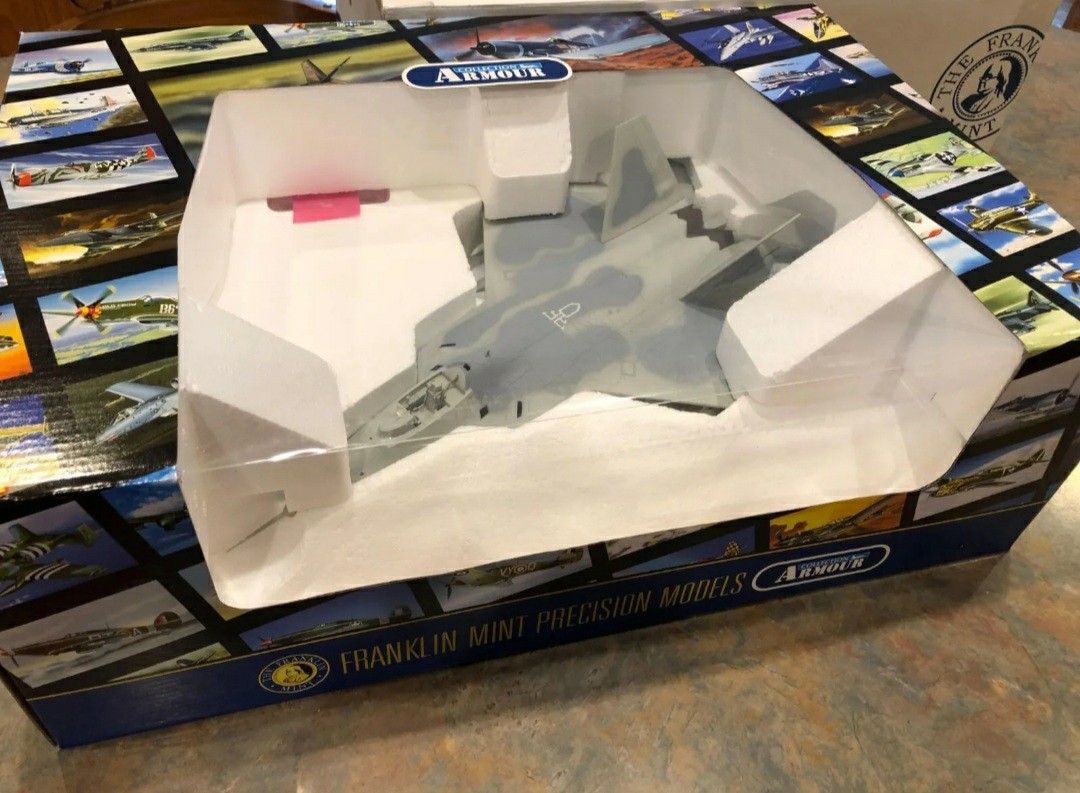 Franklin Mint Armour F-22 Raptor, Hobbies & Toys, Toys & Games on Carousell