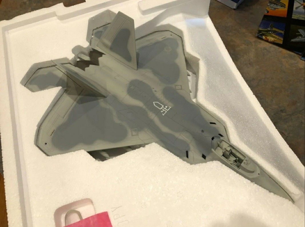 Franklin Mint Armour F-22 Raptor, Hobbies & Toys, Toys & Games on Carousell