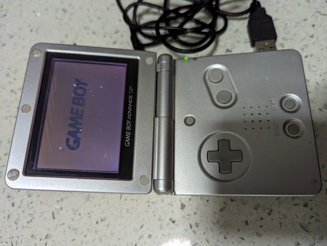 GBA SP gameboy advance SP console silver, Video Gaming, Video Game ...