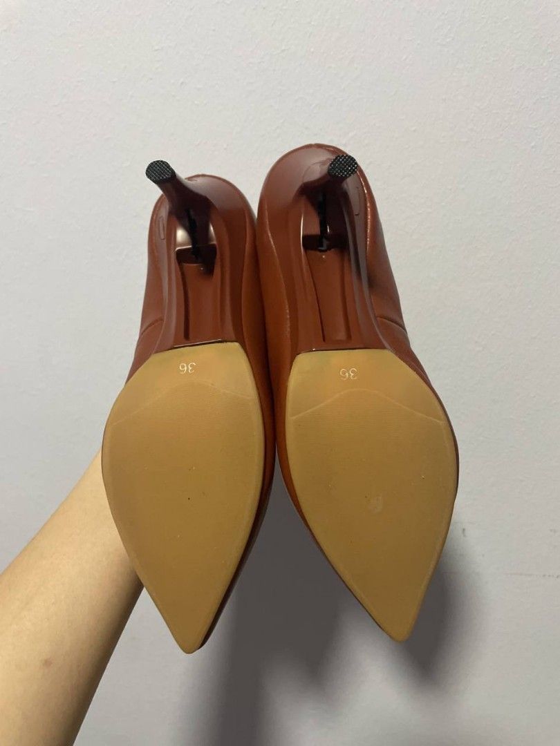 GENA Adjustable Heels (Caramel), Women's Fashion, Footwear, Heels on ...