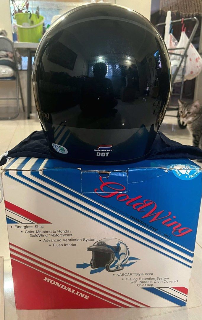 GoldWing Bell Magnum 4 Helmet, Motorcycles, Motorcycle Apparel on Carousell