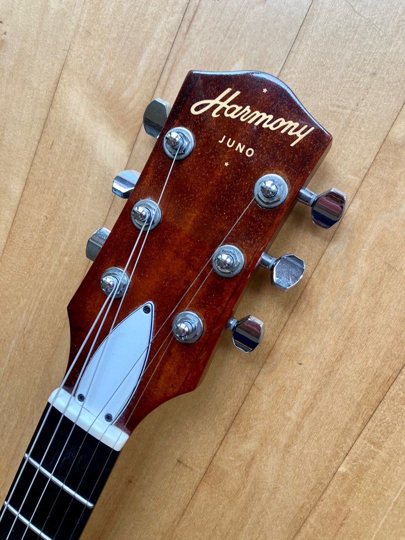 Harmony Juno Pearl White Electric Guitar, Hobbies & Toys, Music & Media ...