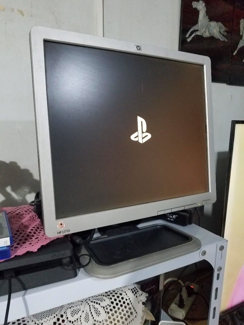 HP SQUARE MONITOR on Carousell