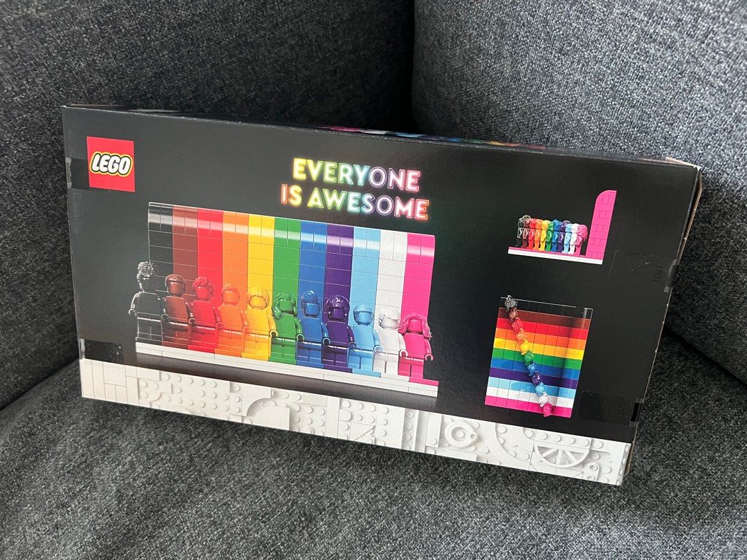 LEGO 40516 Everyone is Awesome, Hobbies & Toys, Toys & Games on Carousell