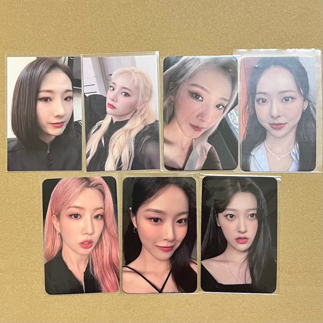 LOONA Broadcast Butterfly Flipthat pc, Hobbies & Toys, Collectibles ...