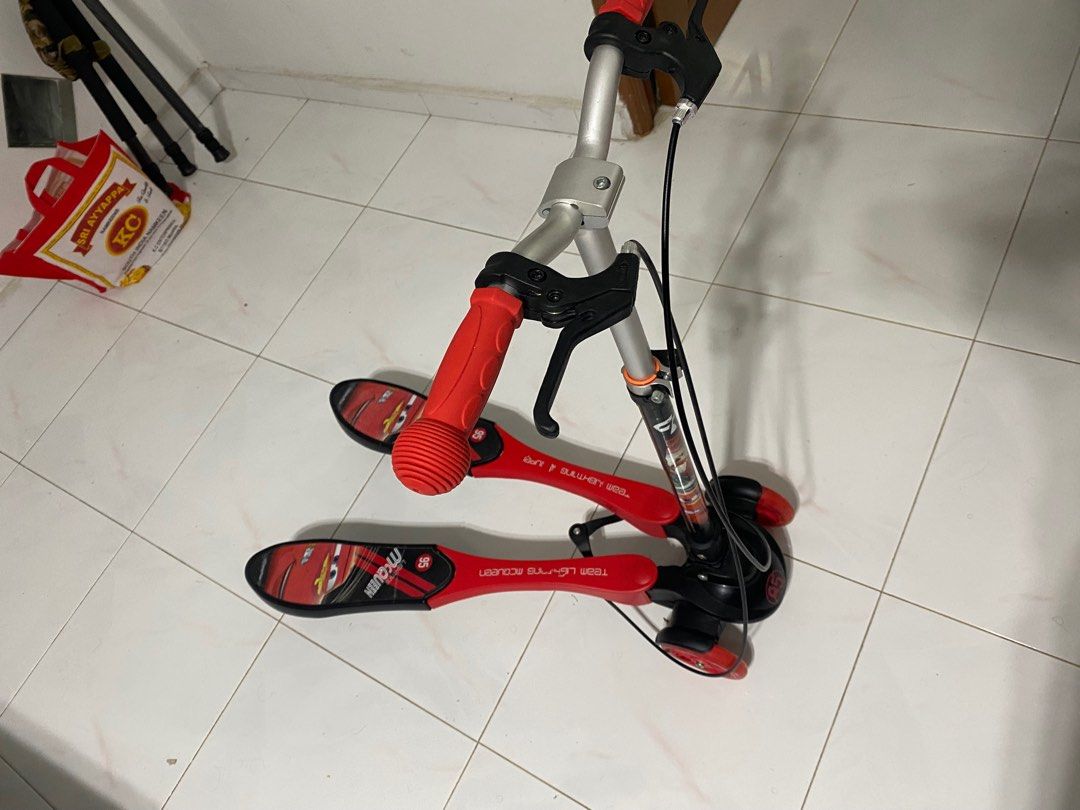 McQueen Lightening butterfly scooter, Sports Equipment, Other Sports ...