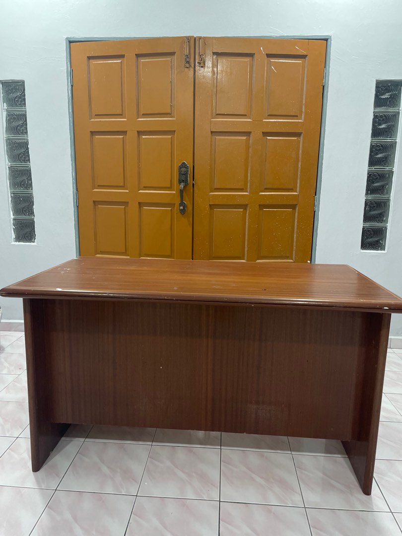 Meja Study / Guru, Furniture & Home Living, Furniture, Tables & Sets on ...