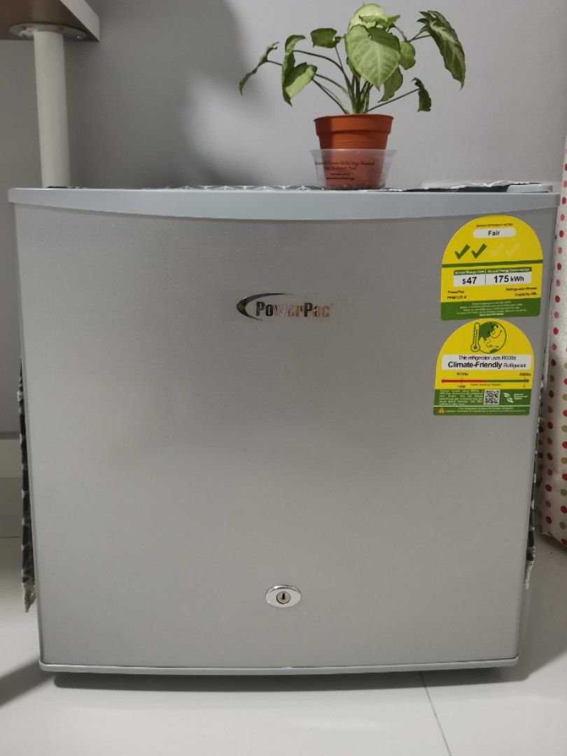 Mini Bar Fridge Powerpac 50L with lock, TV & Home Appliances, Kitchen ...