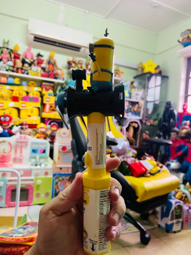 Minion candy fan kevin despicable me, Hobbies & Toys, Toys & Games on ...