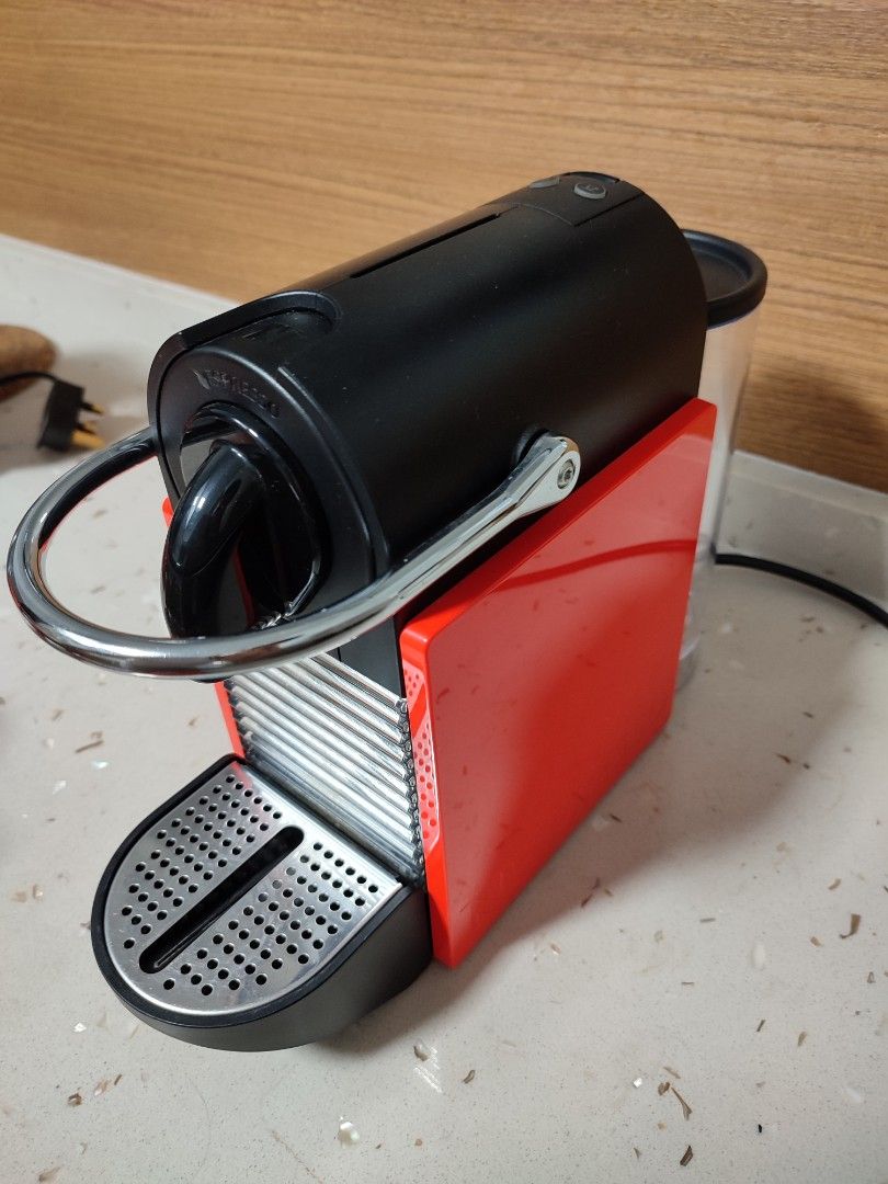 Nespresso Pixie coffee machine, TV & Home Appliances, Kitchen ...