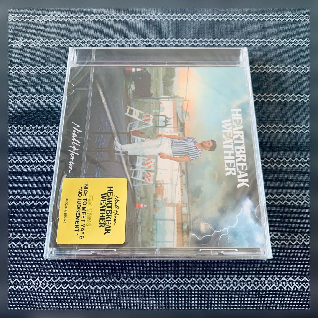 Niall Horan - Heartbreak Weather [Imported Edition] CD, Hobbies & Toys, Music & Media, CDs ...