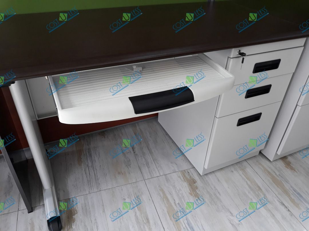 OFFICE TABLE with Keyboard Trade and Drawer, Office Furniture, Computer ...