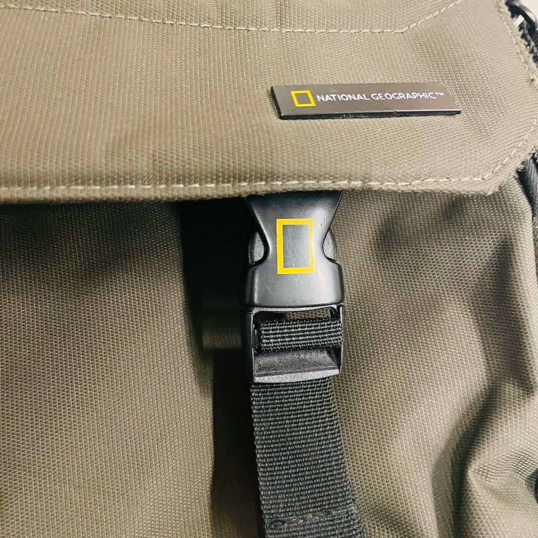 Original National Geographic messenger bag, Men's Fashion, Bags, Sling ...