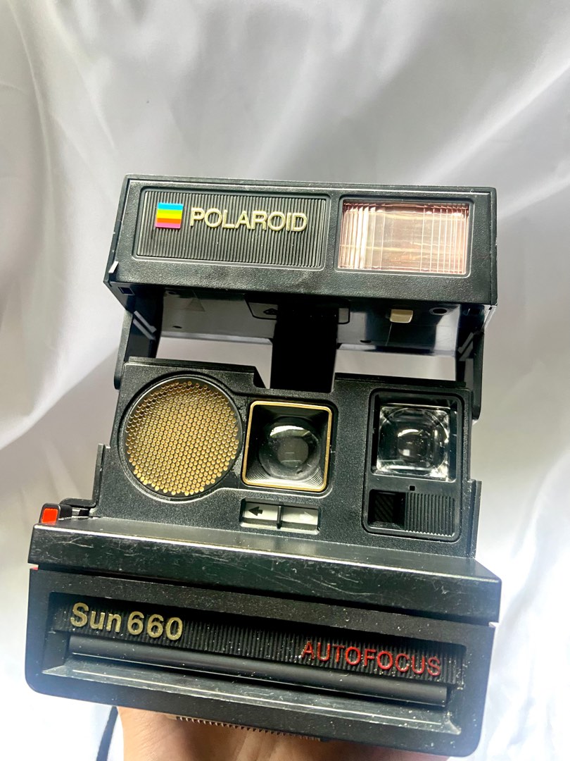 Polaroid Sun 660 Autofocus, Photography, Cameras on Carousell