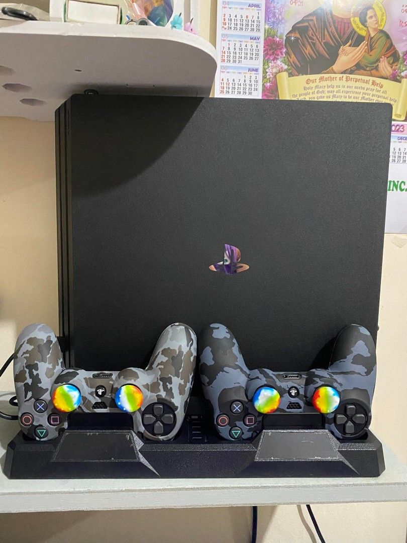 PS4 PRO 1TB 4K with 2 Original DS4 Controller, Games and Accesories ...