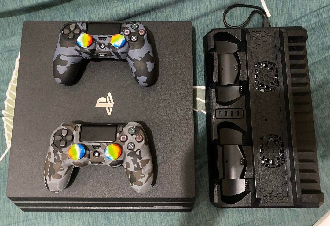 PS4 PRO 1TB 4K with 2 Original DS4 Controller, Games and Accesories ...