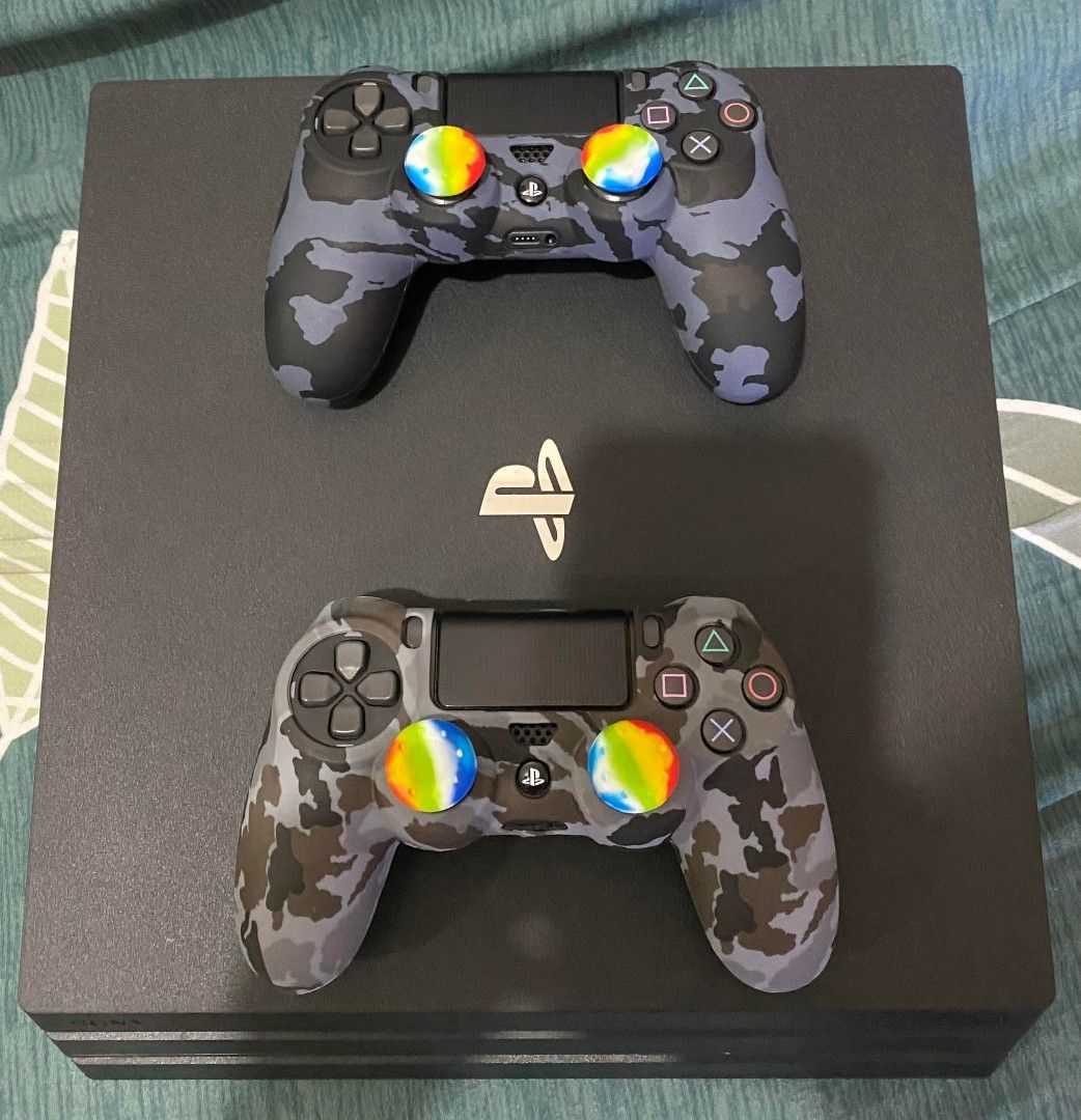 PS4 PRO 1TB 4K with 2 Original DS4 Controller, Games and Accesories ...