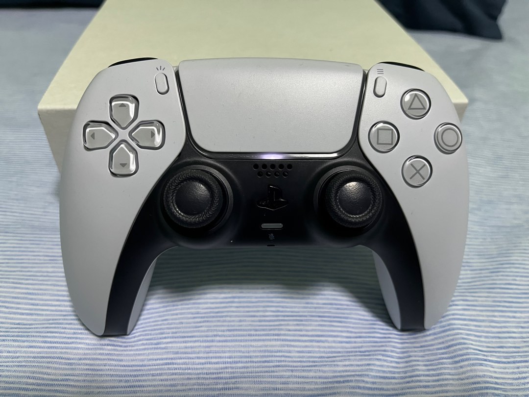 PS5 Dualsense Controller White, Video Gaming, Gaming Accessories ...