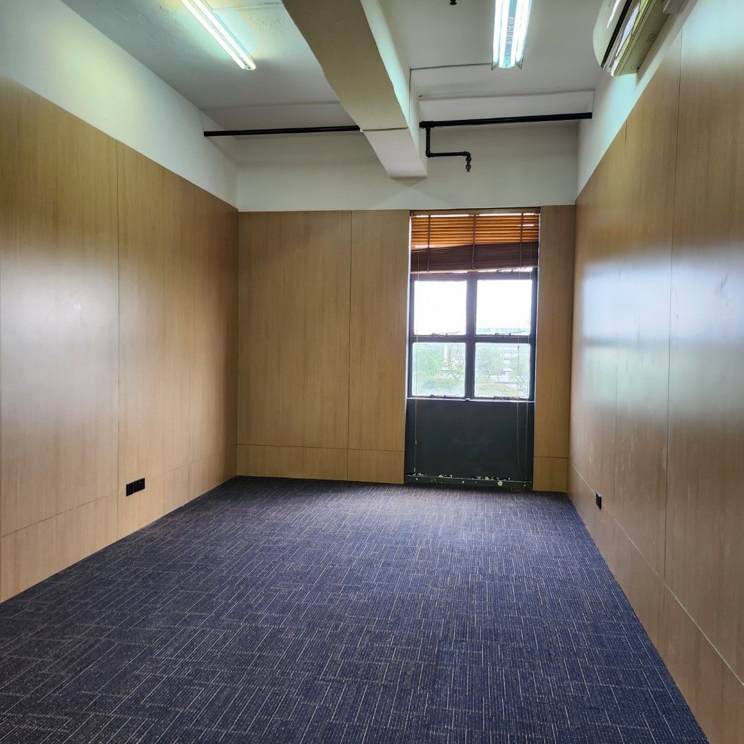 rent: 242 sq ft. work studio, Property, Rentals, Commercial on Carousell