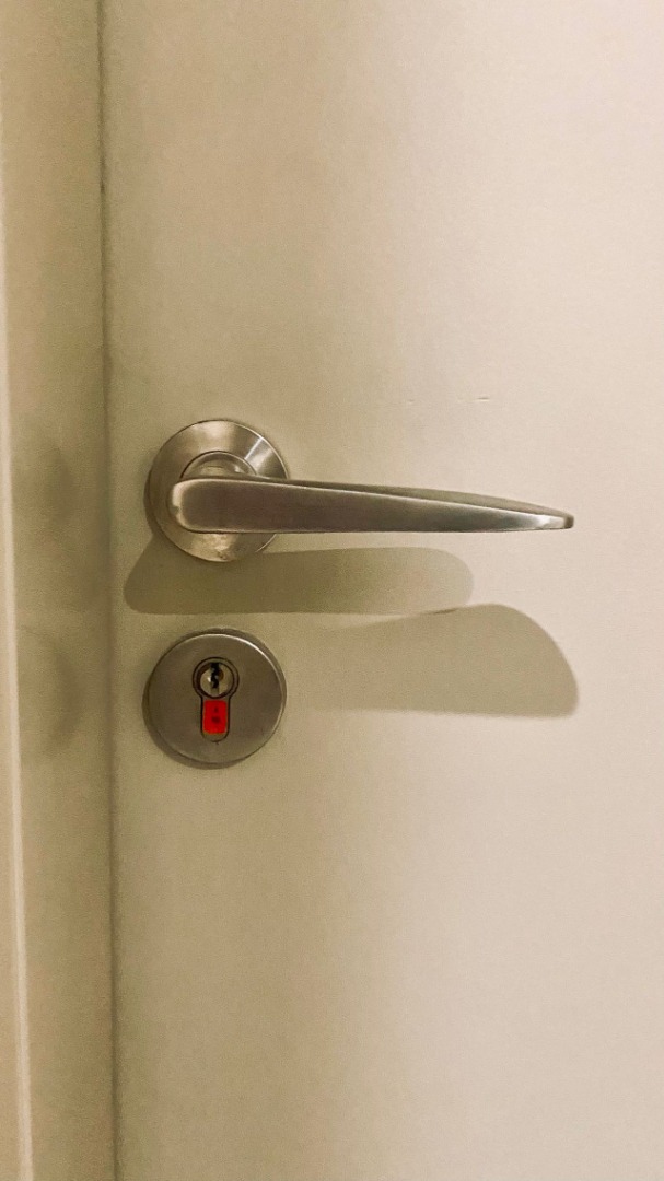Second hand Quality Door lock, Furniture & Home Living, Security ...