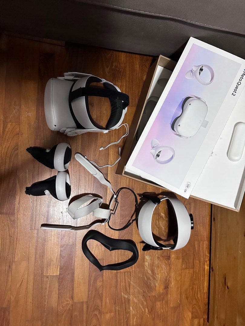 Selling oculus quest 2 128gb, Video Gaming, Gaming Accessories, Virtual ...