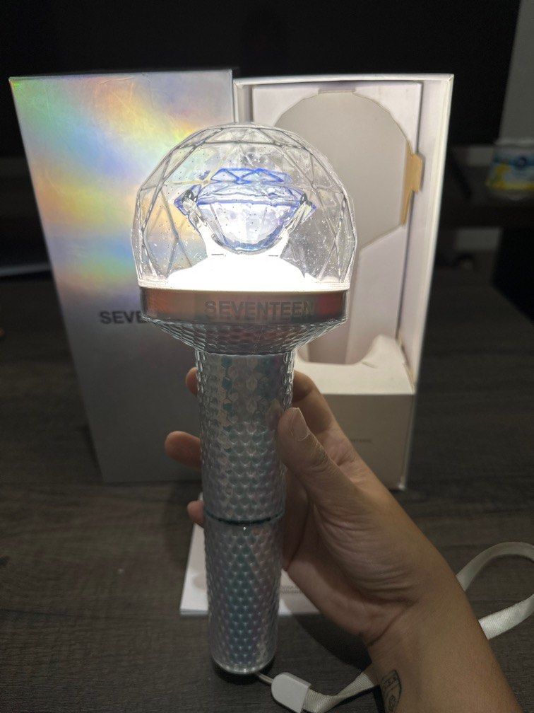 Seventeen Official Light Stick version 2, Hobbies & Toys, Memorabilia ...