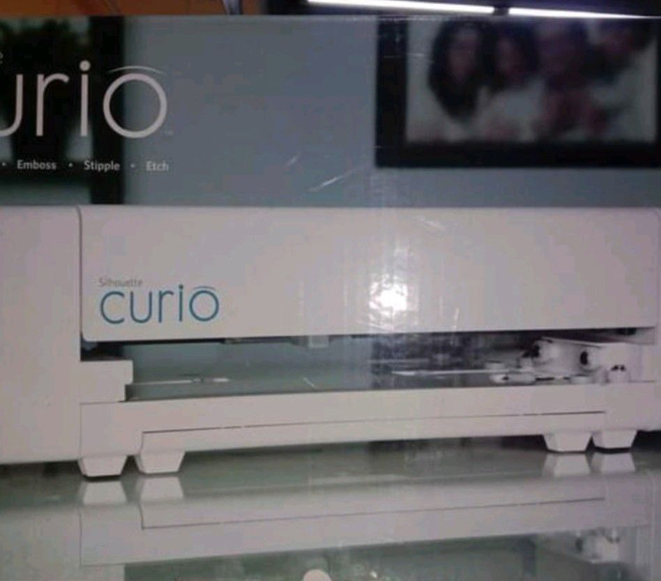 silhouette curio cutter plotter machine on Carousell