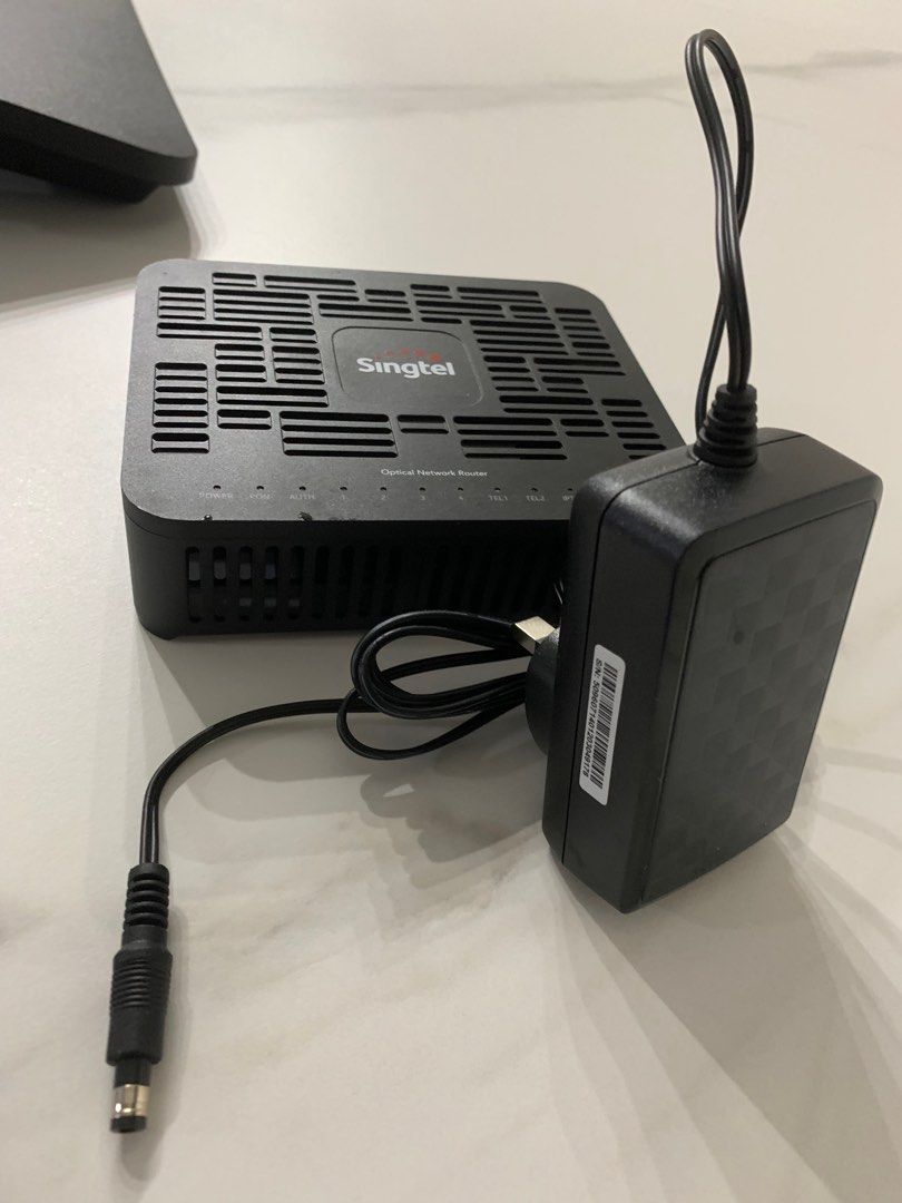 Singtel mesh and optical network router, Computers & Tech, Parts ...